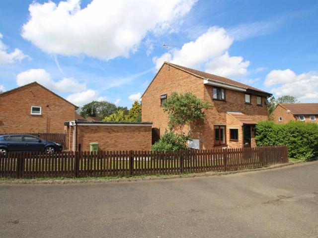 House at Squires Close, Woughton on the Green