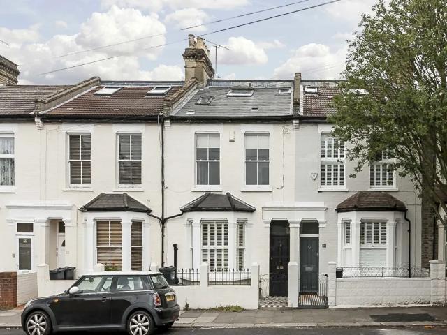 House at Swanscombe Road, Greater London