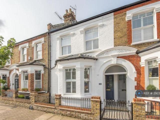 House at St. Ann's Park Road, Greater London