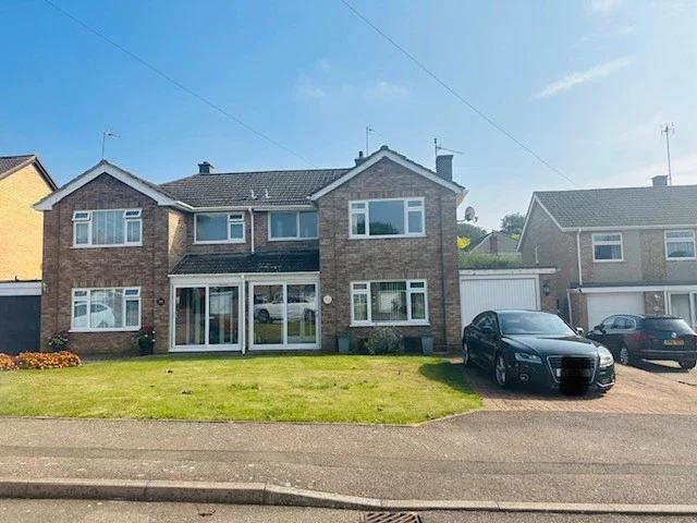 House at St Crispin Road, Earls Barton
