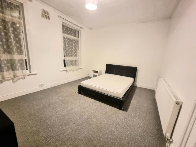 House at St. George's Square, Greater London