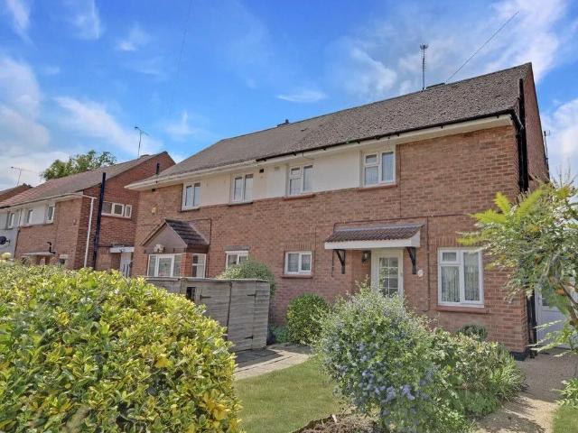 House at St Mary's Crescent, Basildon