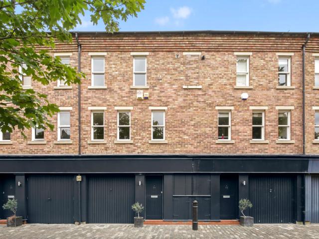 House at St Paul's Mews, Greater London