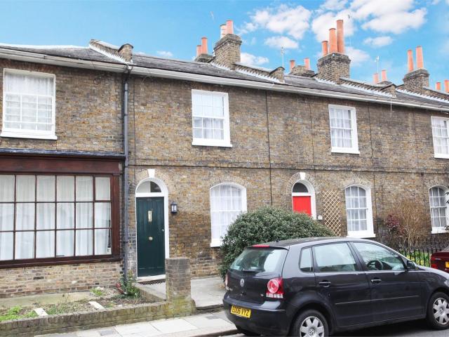 House at St Peter's Grove, Greater London