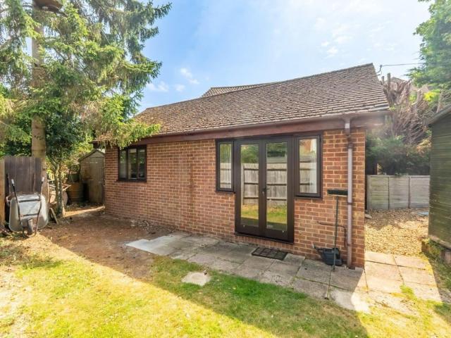 House at Stoke Road, Linslade