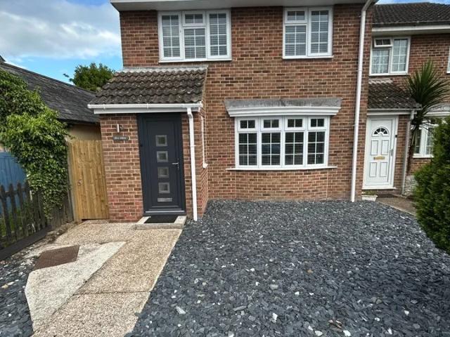 House at Station Road, Folkestone and Hythe District