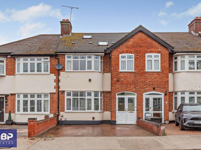 House at Stanley Avenue, Greater London