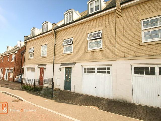 House at Steed Crescent, Colchester