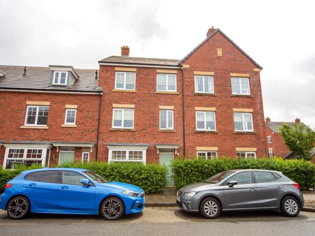 House at Stryd Elai, Cardiff
