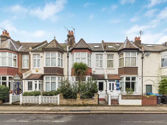 House at Strathearn Road, Greater London