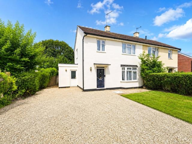 House at Stuart Way, Windsor