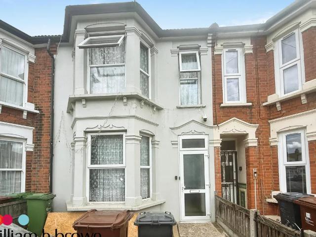 House at Sunningdale Avenue, Greater London