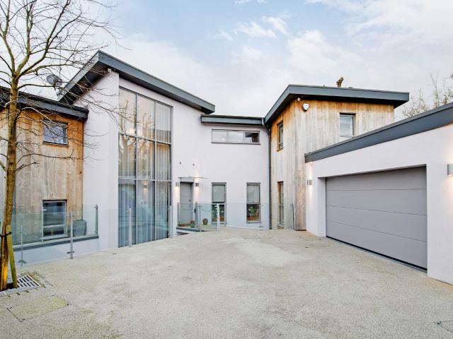 House at Sunnyside, Greater London
