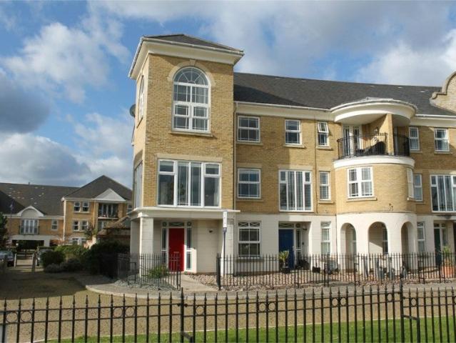 House at Suffolk Court, Deepcut