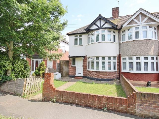 House at Sussex Avenue, Greater London