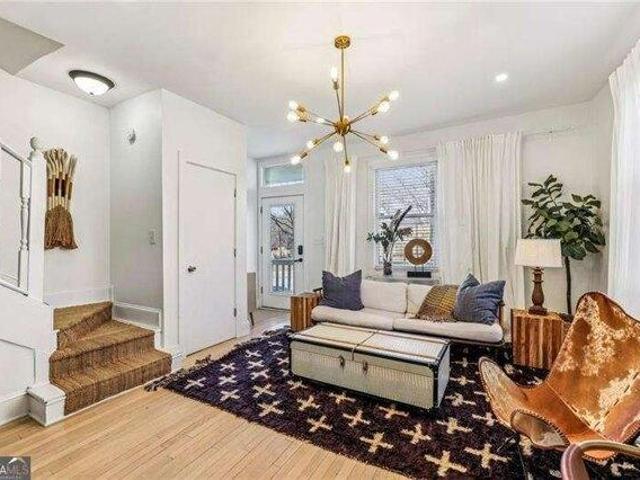 house Atlanta GA ES104898061