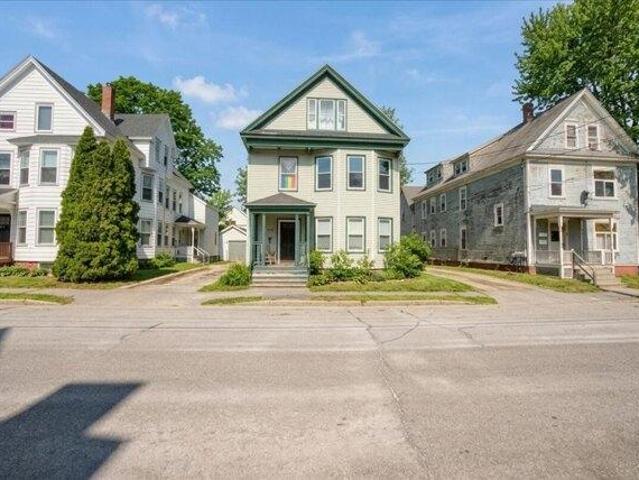 house Auburn ME DS101934427