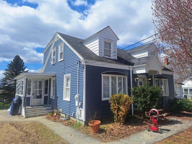 house Auburn ME DS103034893