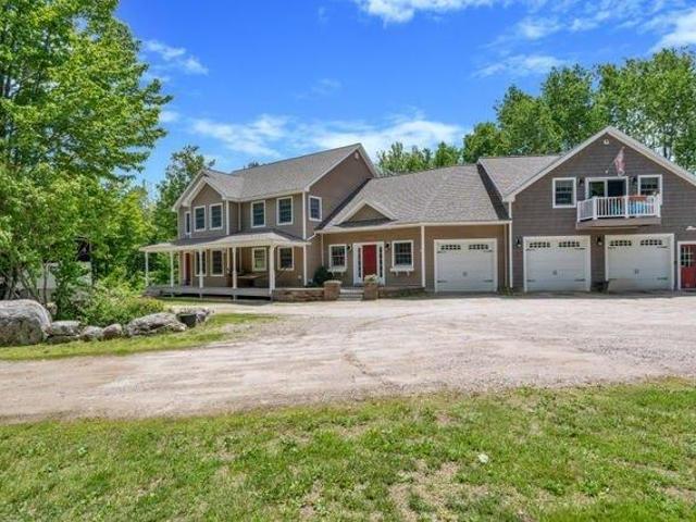 house Auburn ME DS104443280