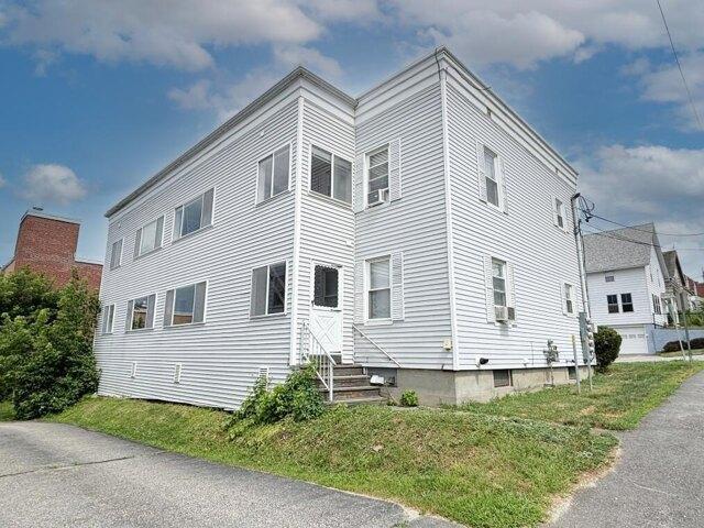 house Auburn ME DS104376242