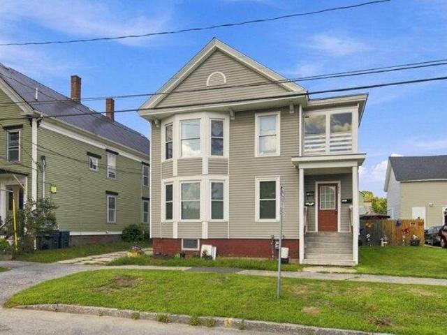 house Auburn ME ES105386112