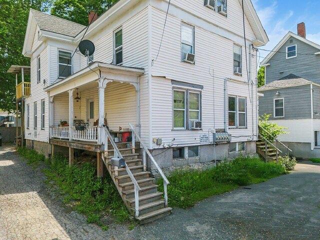 house Augusta ME ES104510294