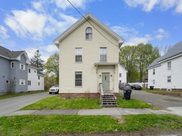 house Bangor ME DS102762133