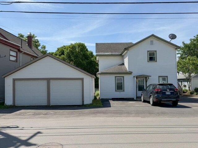 house Bangor ME DS103664425