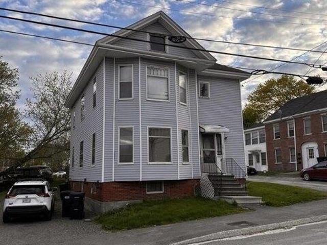 house Bangor ME DS103220728