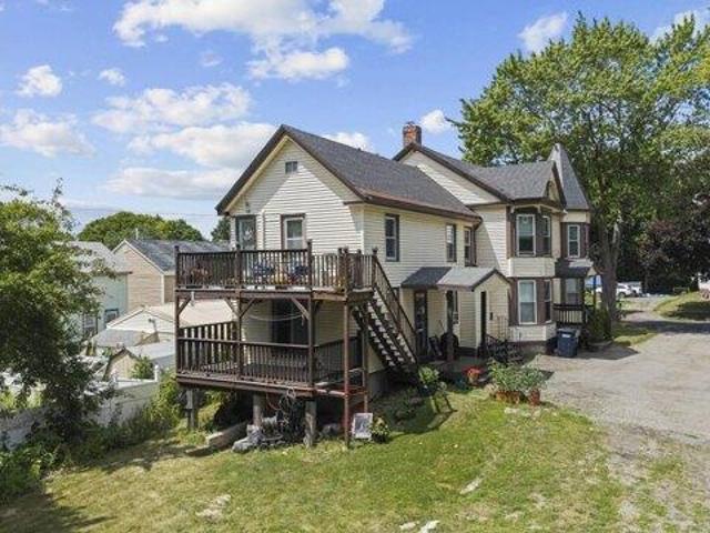 house Bangor ME ES105160823