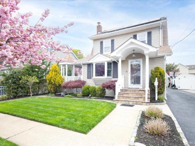 house Bellmore NY DLS101726819