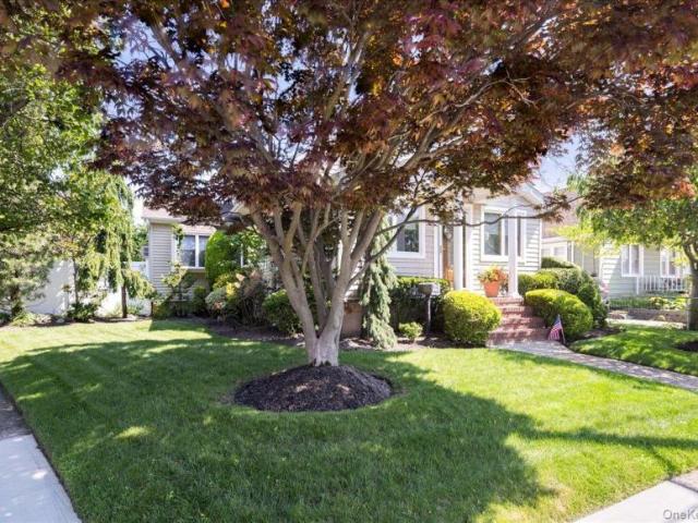 house Bellmore NY DS104598547