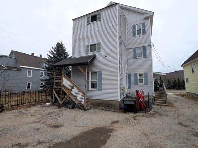 house Berlin NH ES105172128