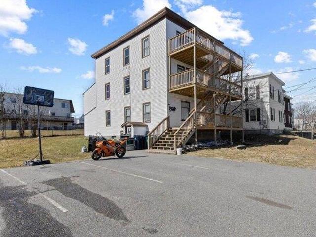 house Biddeford ME DS101896223