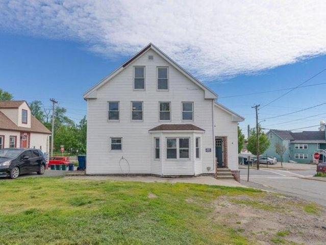 house Biddeford ME DS103431585