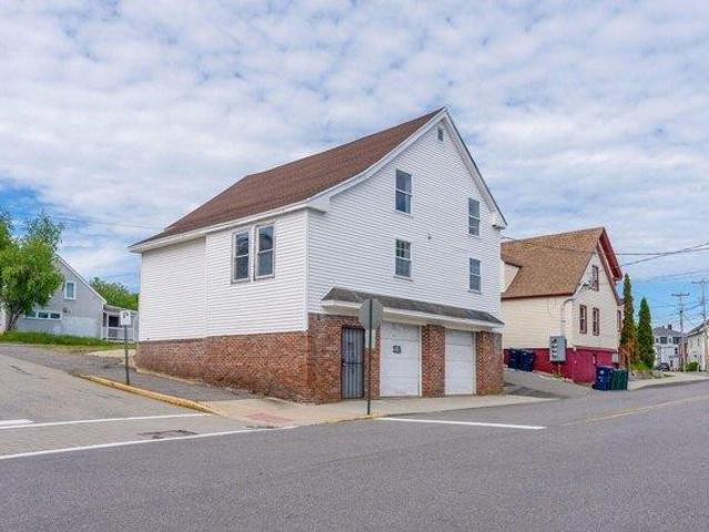 house Biddeford ME ES104044254