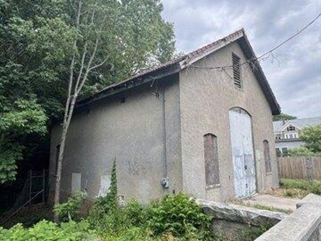 house Brockton MA ES104514471