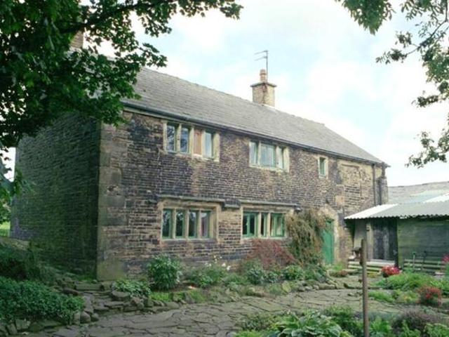 House Bury Bury LS99290614