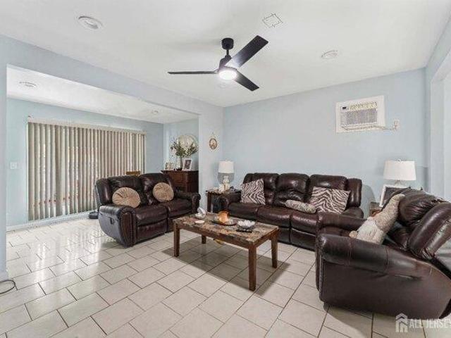 house Carteret NJ ES104567412