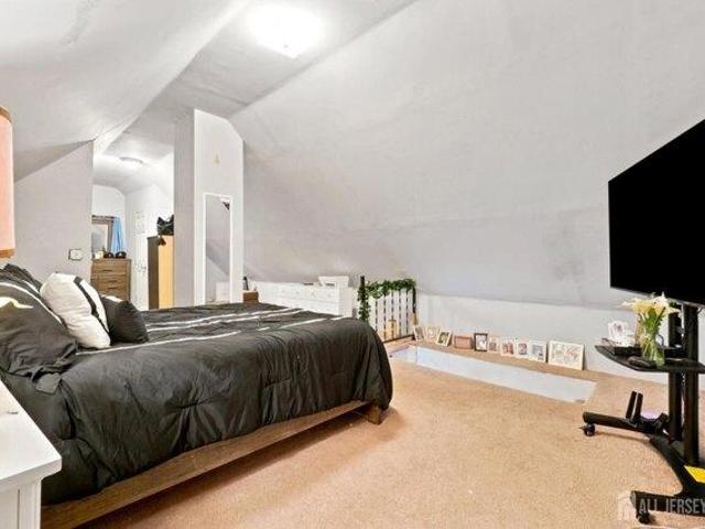 house Carteret NJ ES105232783