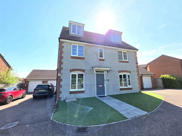 house Catterick Way Leicester, LE5
