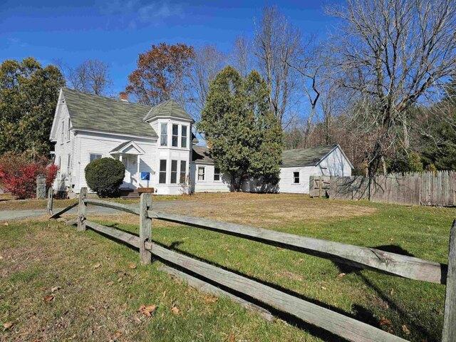 house Chester VT ES103619690