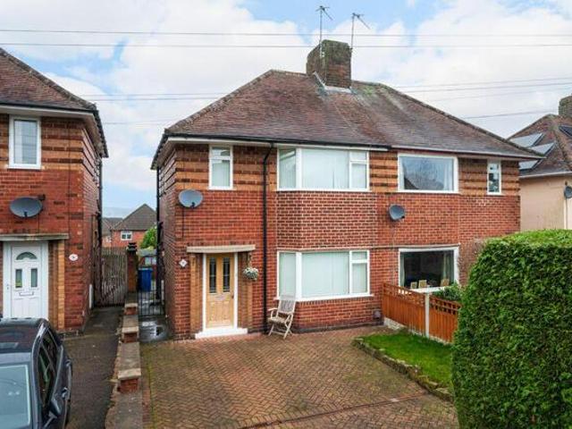 House Chesterfield Derbyshire 98903334