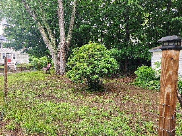 house Claremont NH ES104808975
