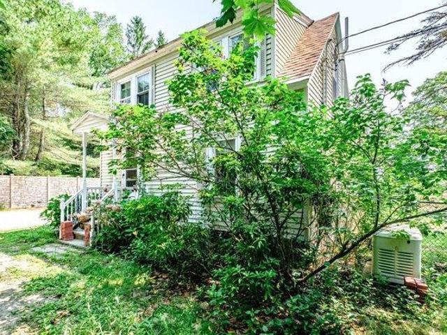 house Cumberland ME DS102559351