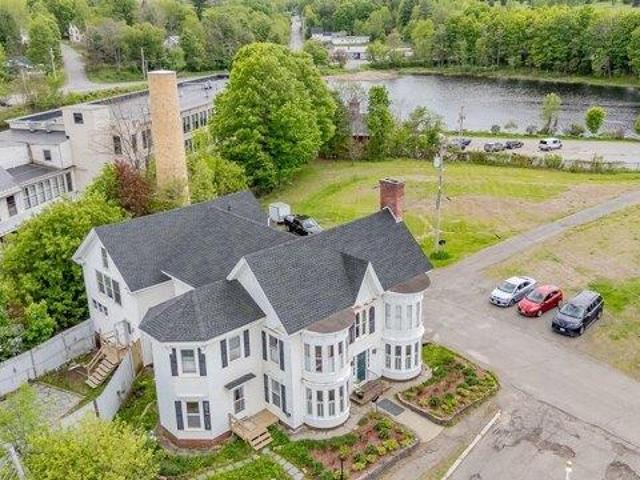 house Dover Foxcroft ME ES104234890
