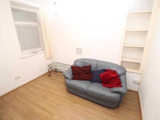 House End Terrace For Rent Wood Road, Pontypridd