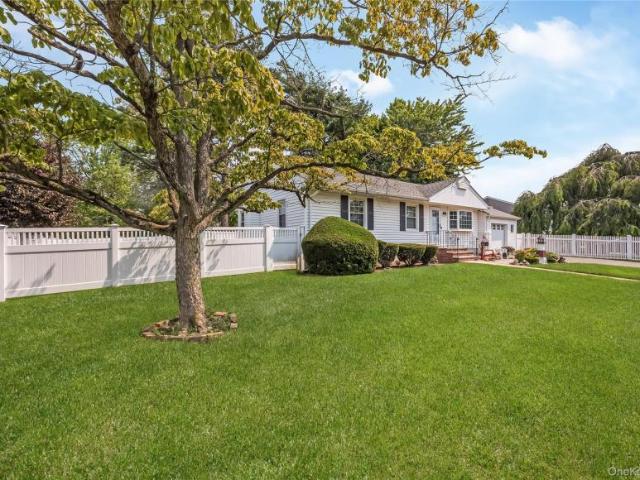 house Farmingdale NY ES104143063
