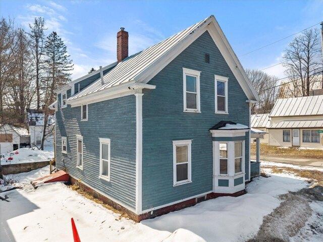 house Farmington ME DS104375791
