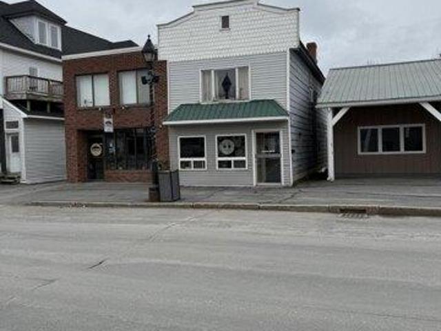 house Fort Kent ME DS103073443